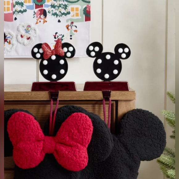 Disney | Holiday | Mickey And Minnie Mouse Light Up Black And Red ...